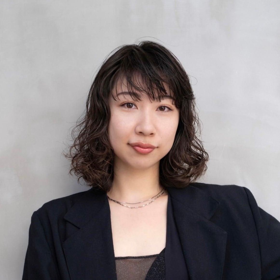 【2024年秋冬】つやと透明感を引き出す髪色20選 | ヘアカラーリング | LICOLO - 髪から自分を好きになる